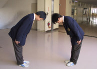 Sebaiknya Anda Tahu: Tata Cara Ojigi dan Jikoshokai