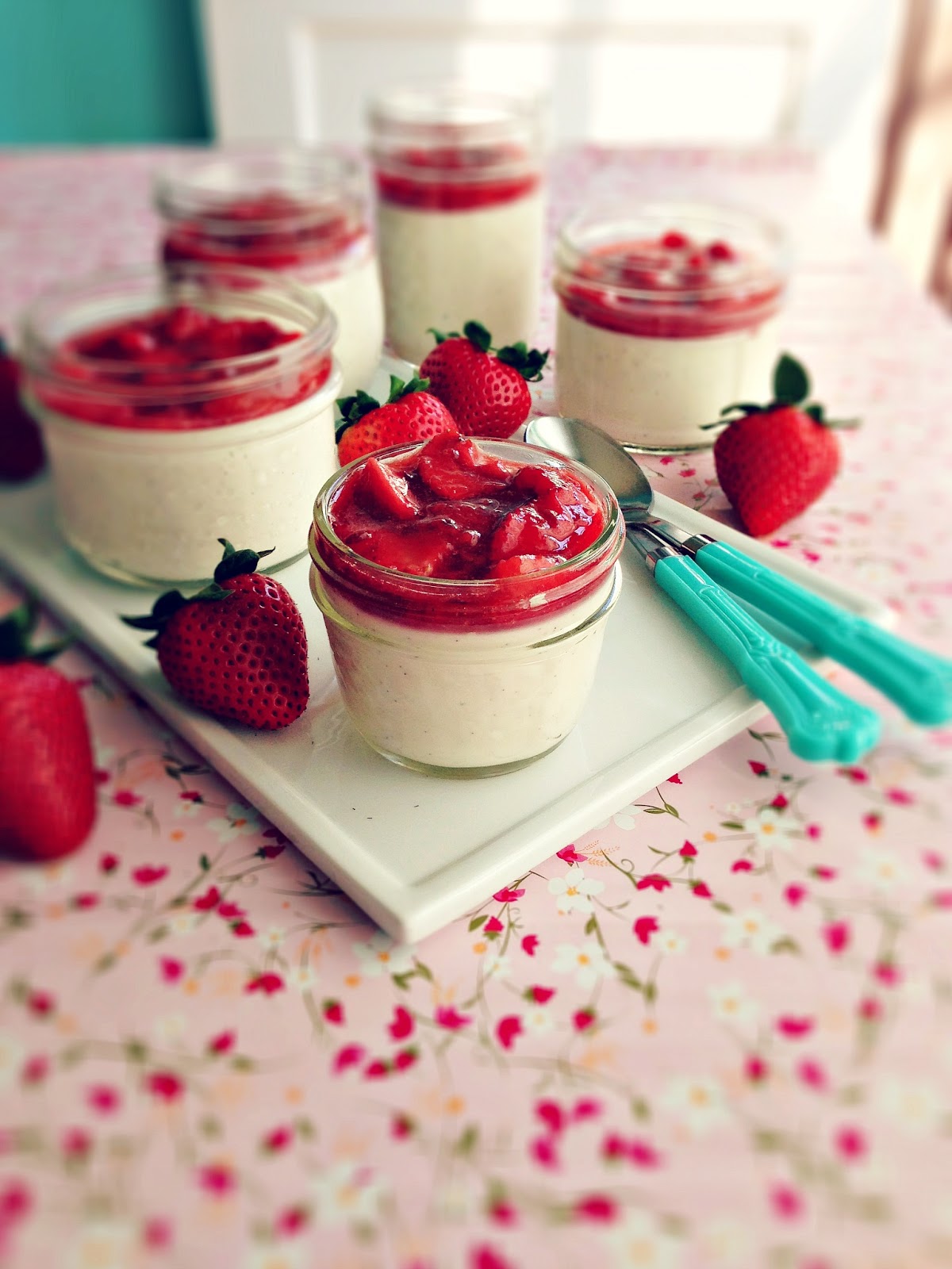 sweetsugarbean: Vanilla Panna Cotta with Strawberry-Lavender Compote