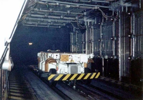 Disney Avenue: Making of: Animal Kingdom's DINOSAUR