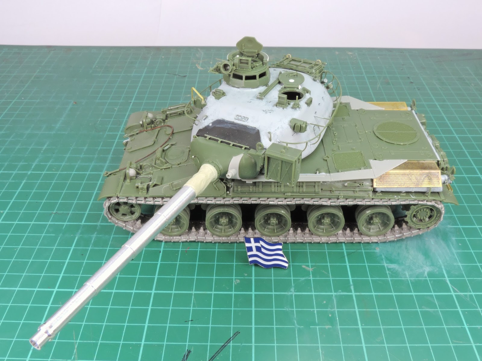 Pete's Model World : AMX-30 Turret Done, Kit Built!