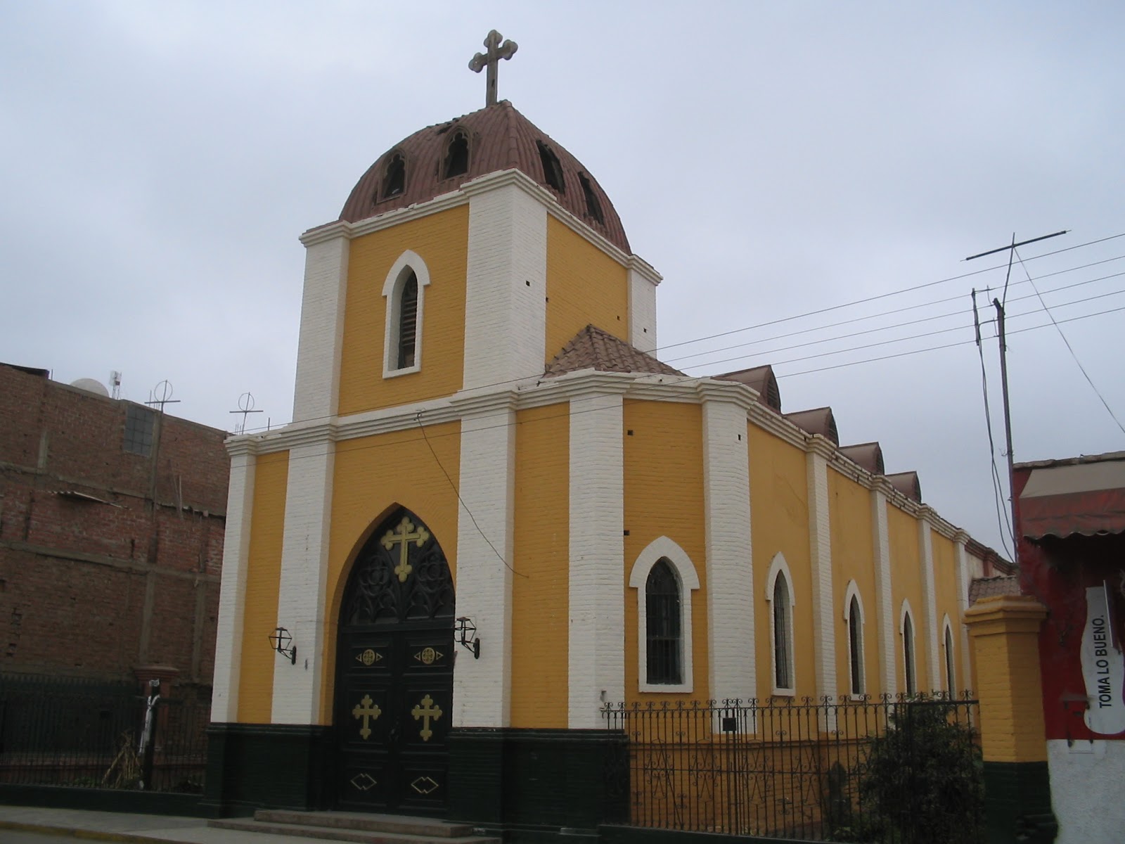 Laredo Comunica: HOMENAJE A LAREDO - PERU