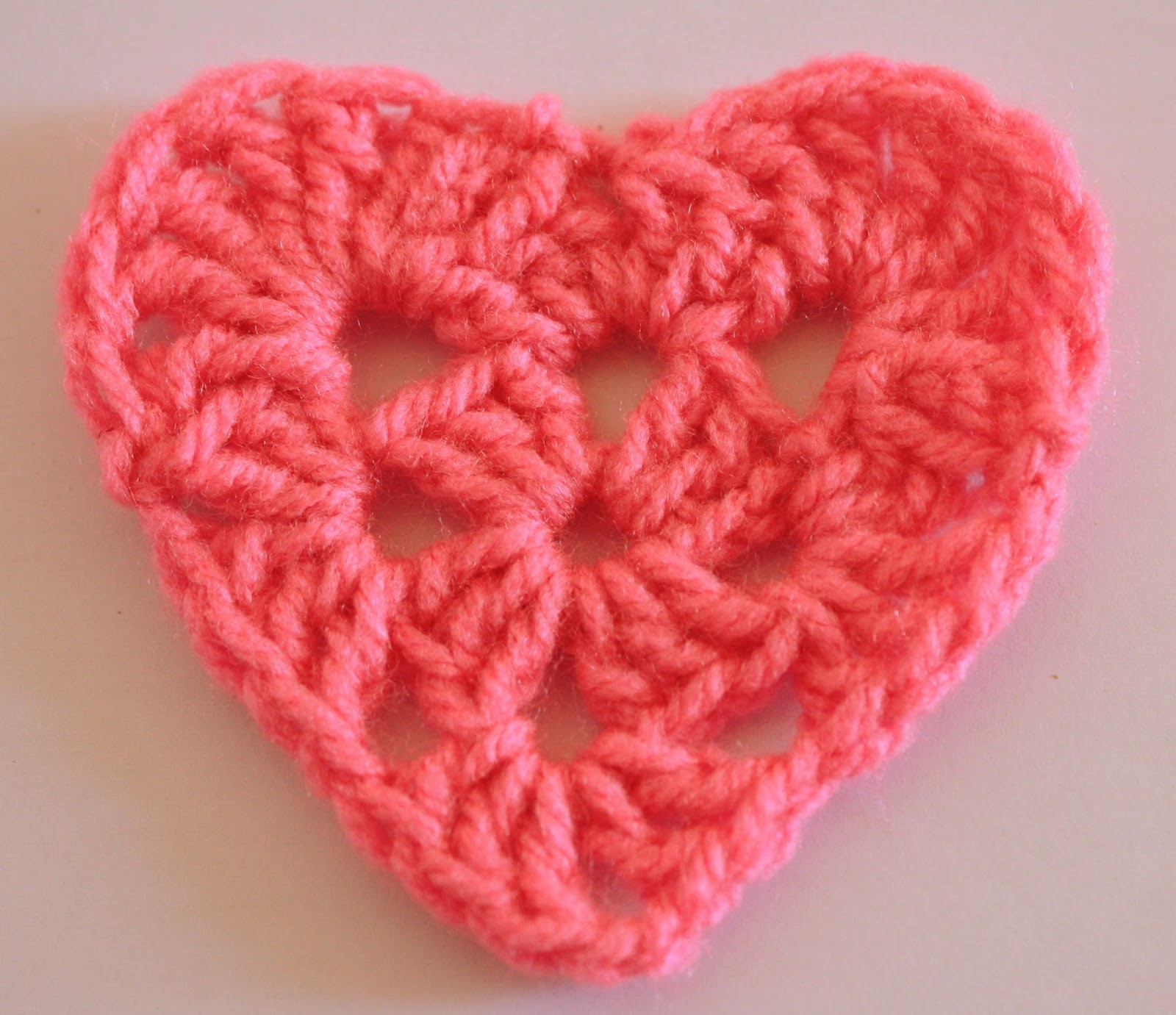 Dulce Casă : inspirație, motivație și încurajare: Inimioara crosetata