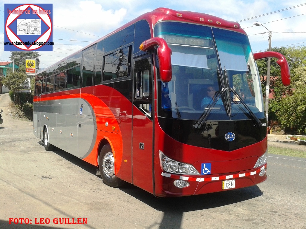 ANDANDO EN BUS: HISTORIA DE BONLUCK BUS