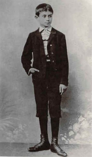 Tales of Mystery and Imagination: Franz Kafka: Prometheus