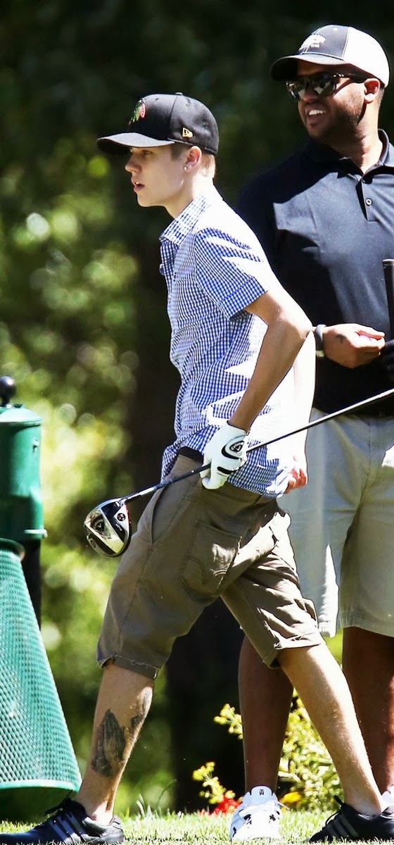 Celeb Saggers: Justin Bieber Sagging Calvin Kleins