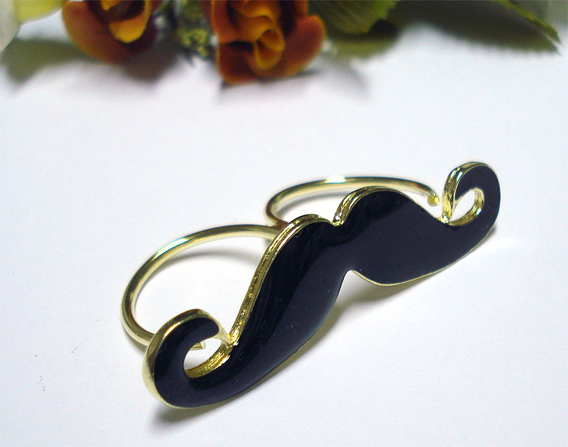 Anel Duplo Bigode Mustache - Folheado A OuroDrika Joias e Acessorios