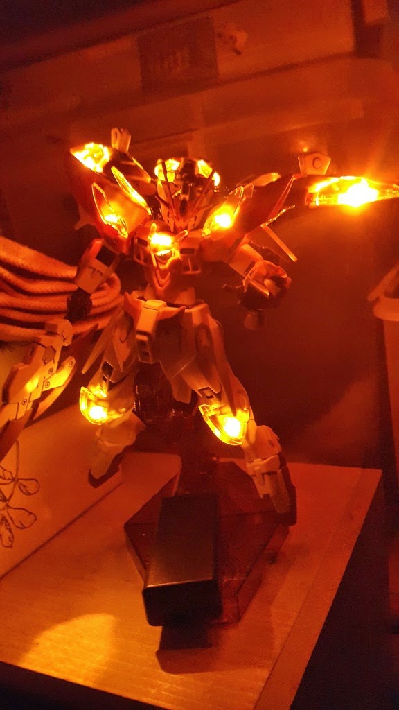 Custom Build: HGBF 1/144 Wing Gundam Zero Honoo + LED "Test Fit"