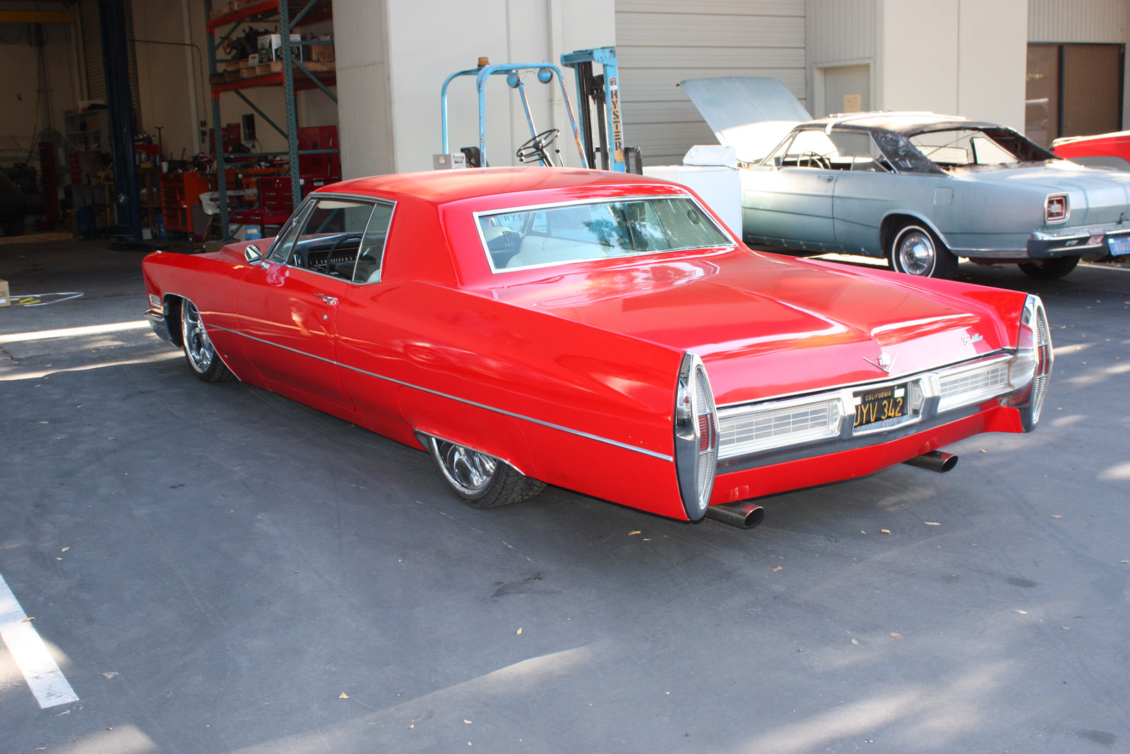 BC Fabrication: '67 Caddy Coupe DeVille - Air Suspension Installation