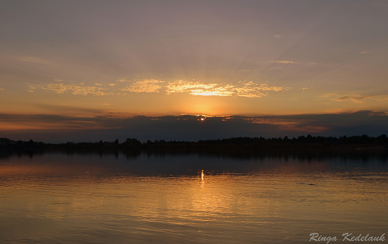 Vaikuse taga: Helesinine laguun