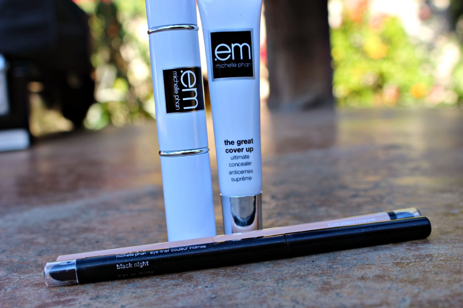 Linds & Bells: EM Cosmetics Review