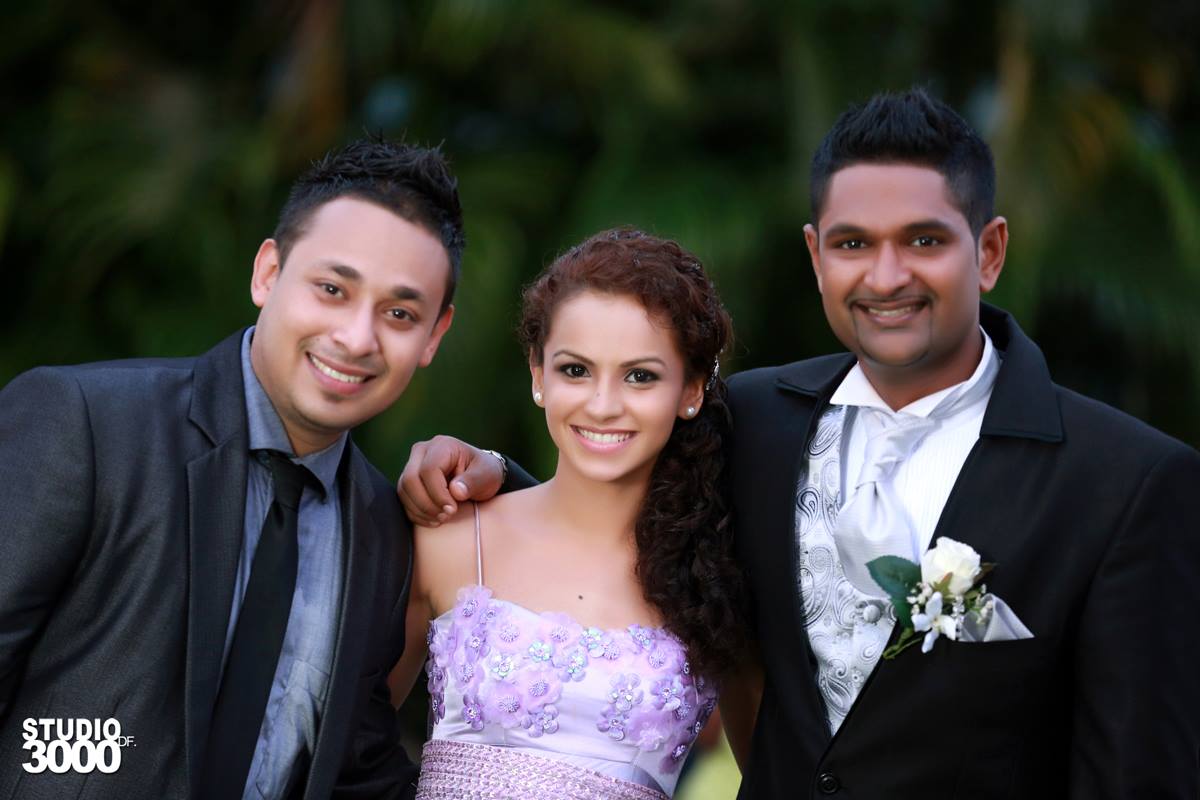 Our Lanka: Iraj Weeraratne Wedding Photos