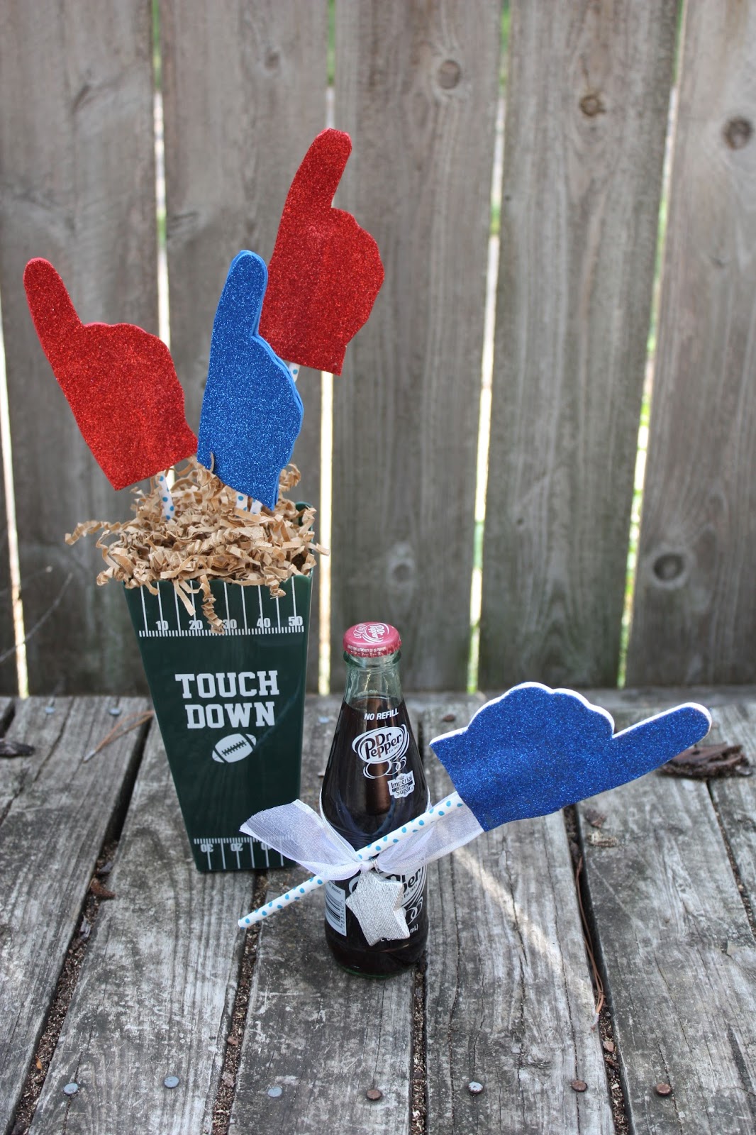 Christy Robbins: Mini Foam Fingers