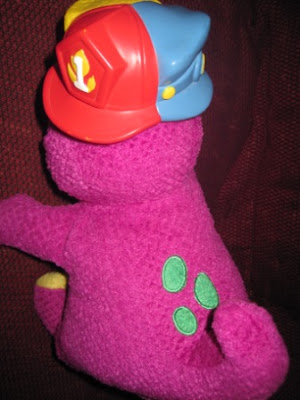 JuaiMurah: Fisher Price Silly Hat Barney