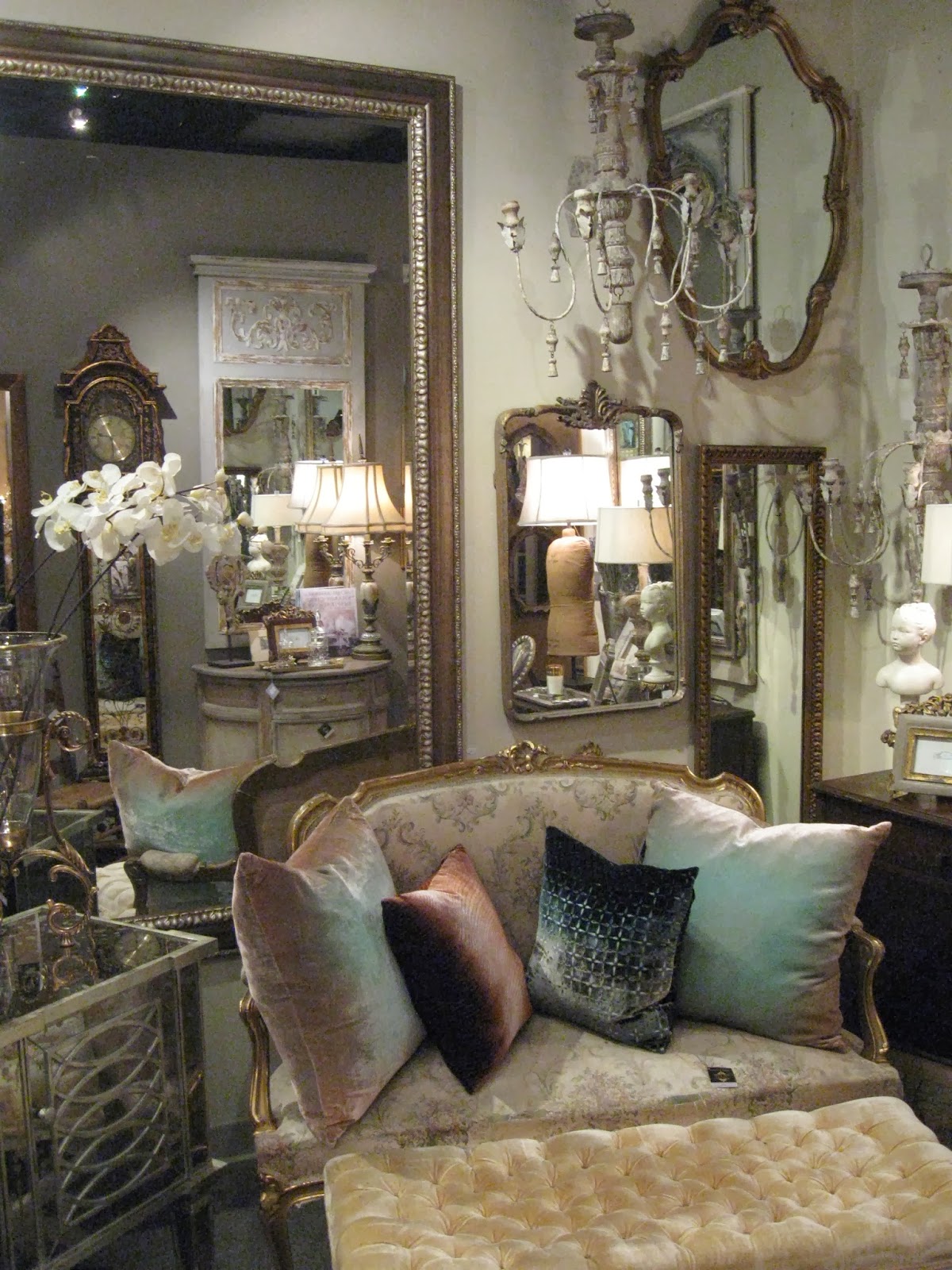 One Shabby Old House: Robyn Story Designs in Tampa FL