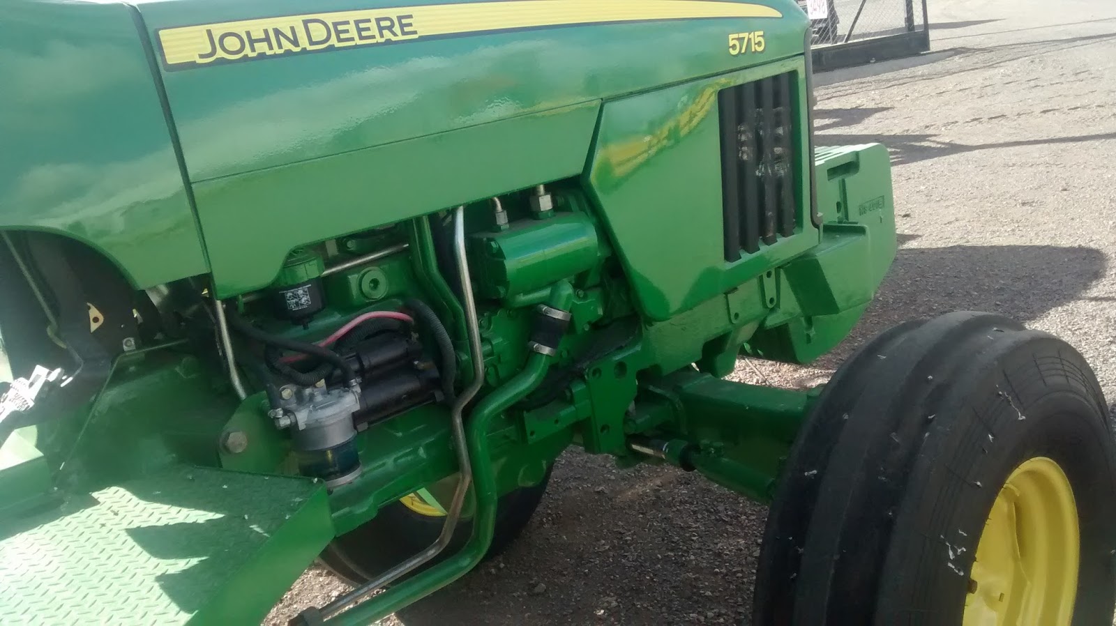 MAQUINARIA AGRICOLA INDUSTRIAL: Tractor John Deere 5715 89hp $22,200 ...
