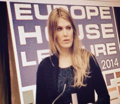 ΕΥΑ ΜΠΡΑΒΟ...!!! Η ΚΑΪΛΗ ΑΠΟΣΤΟΜΩΣΕ ΑΜΕΡΙΚΑΝΟ ΓΕΡΟΥΣΙΑΣΤΗ ΠΟΥ ΑΝΕΦΕΡΕ ...