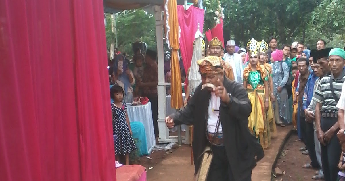 Upacara Adat Sunda: Si Lengser Dalam Acara Pernikahan | Blog RT 6 Cibungur