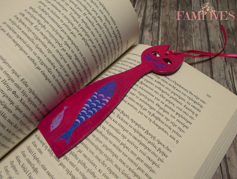 Do you like decoupage; Make your own bookmark with this technique ...