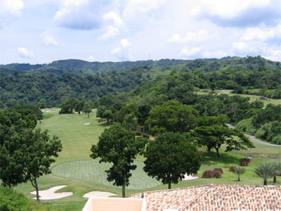 Latest from Philippine Trails...: Tagaytay - the Perfect Base for Golf ...
