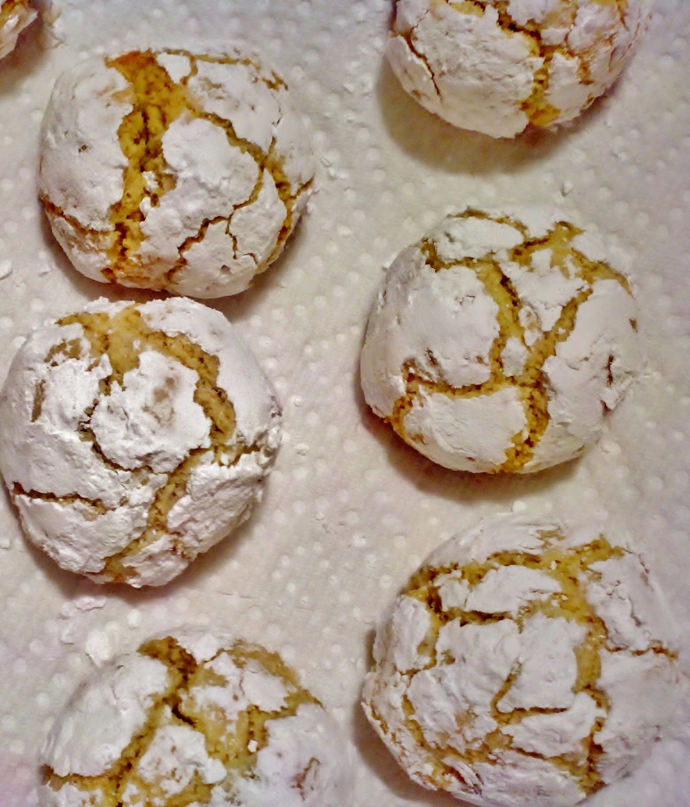 Healthy, One Recipe At a Time...: Moroccan Almond Cookies - Ghriyba