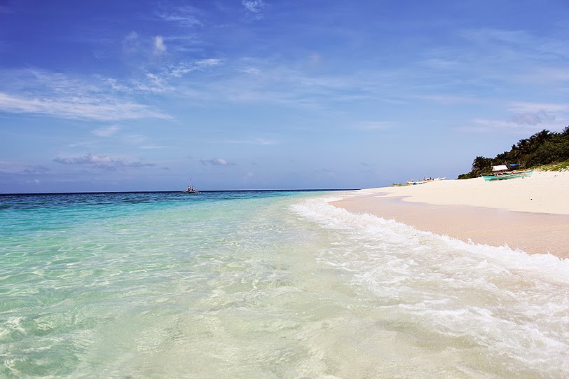 Snapshots: Tinaga Island and Maculabo Island of Calaguas, Camarines ...