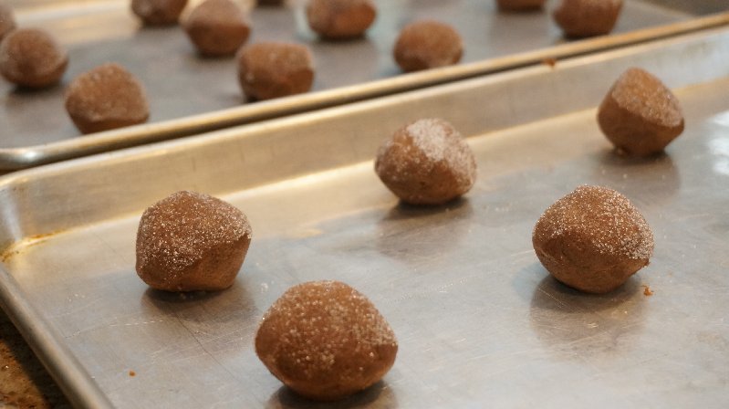 Mennonite Girls Can Cook: Chocolate Snaps