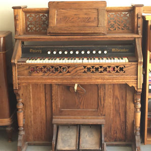 Seeks Ghosts: The Silent Organ