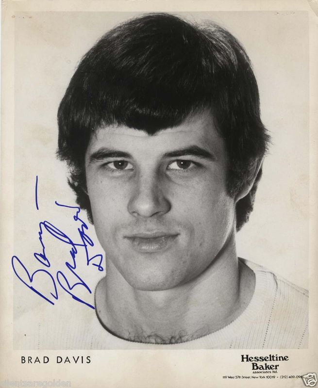 Biblioteca LGTTB "Oscar Hermes Villordo": Homenajes: Brad Davis