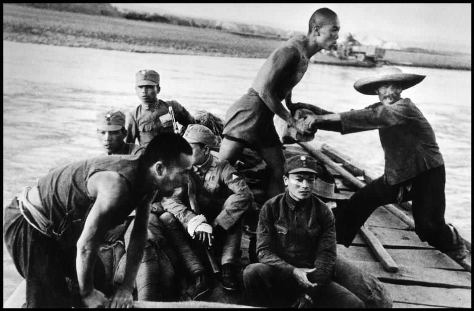 solitary dog sculptor: Photos - Fotos: Robert Capa - China 1938 - Sino ...