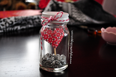 simplynattie: DIY - Origami heart in a bottle!