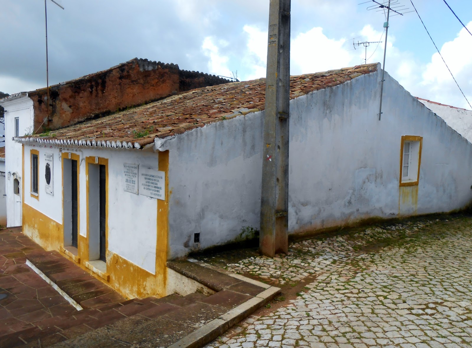 Viajar e descobrir: Portugal - São Bartolomeu de Messines - Casa onde ...