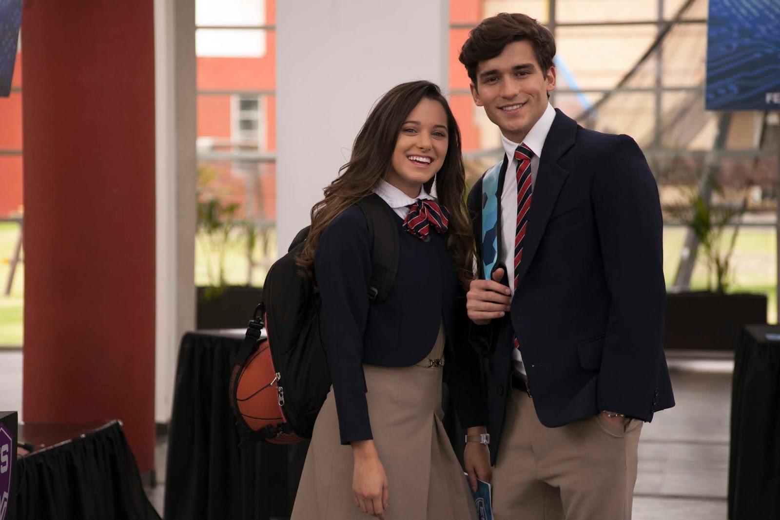 CARLOS OCHOA TV Y SUS TELENOVELAS: NOOBEES