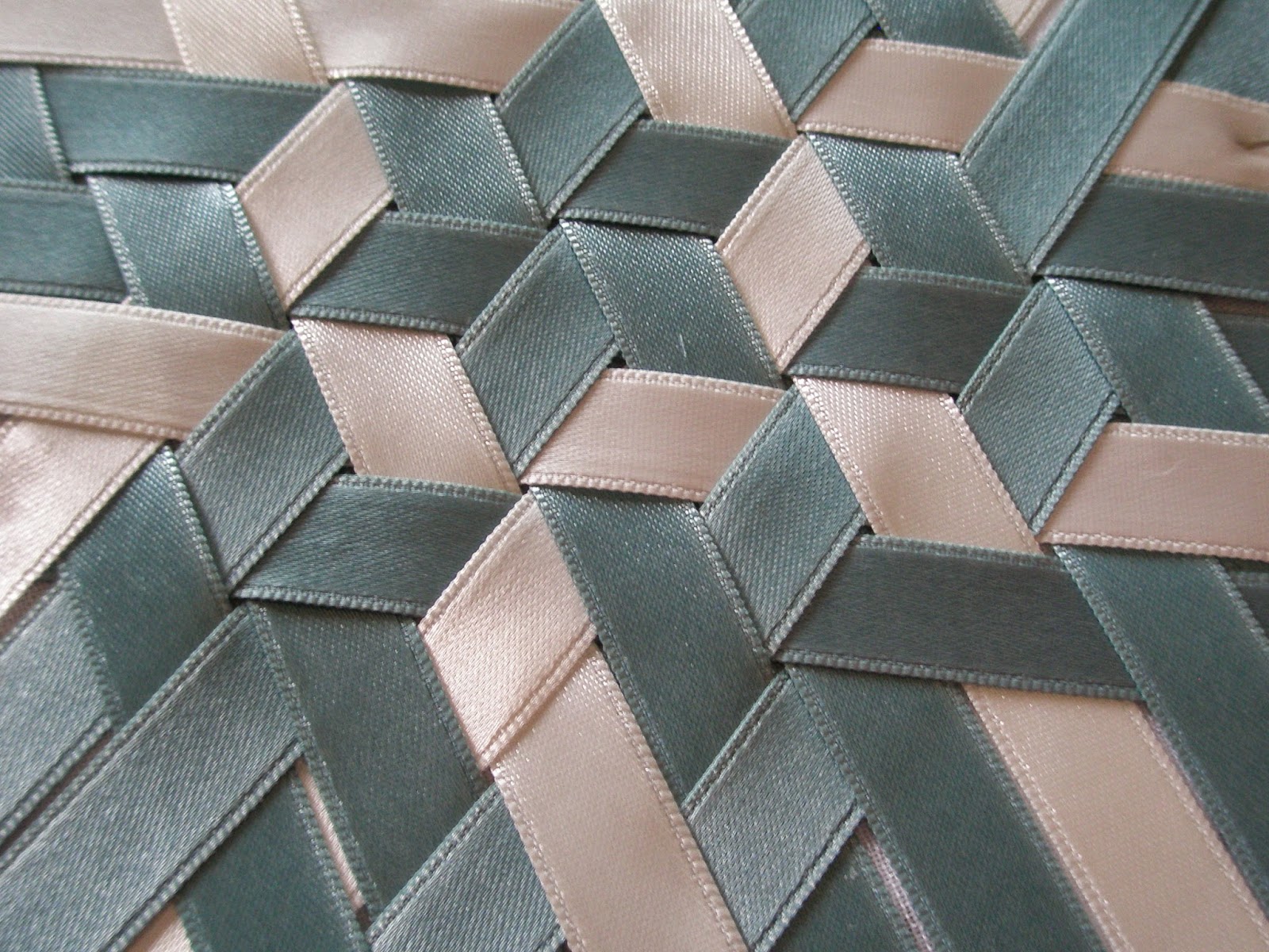 Tina's handicraft : Mesh work