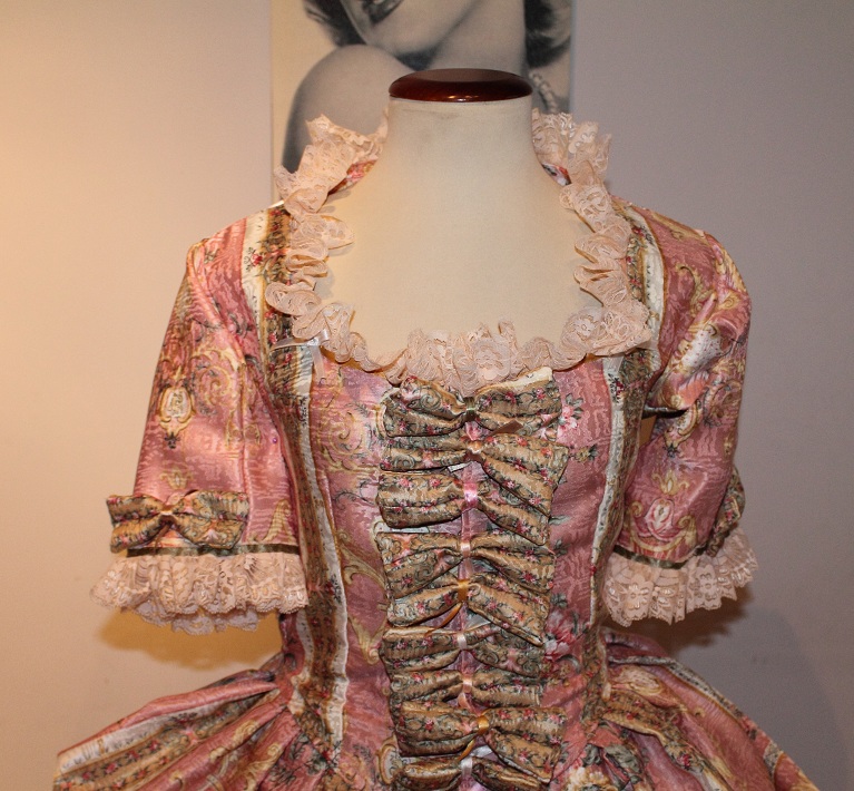 Moda de Época: Moda Barroca ó "Rococó"