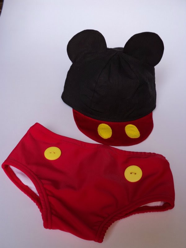 MINI ENCANTO: Agora é a vez do Mickey: Sunga e Boné com orelhinhas!
