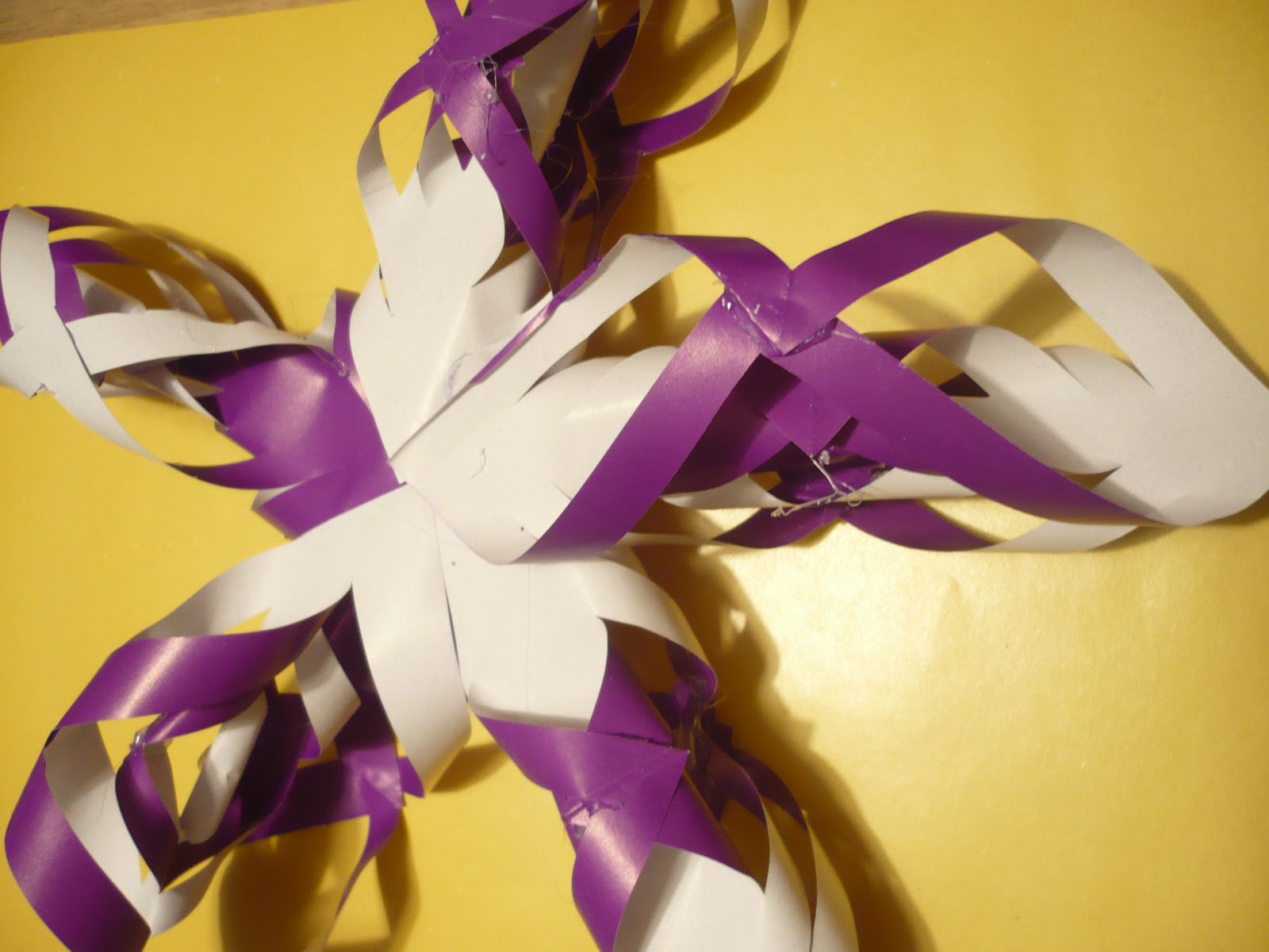 Unique Hrebina: ukrasi od papira (paper ornaments)