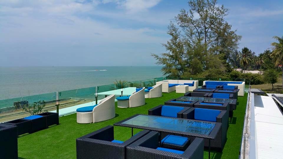 Cantiknya Coco One Beach Hotel & Restaurant - Cahaya Hayati