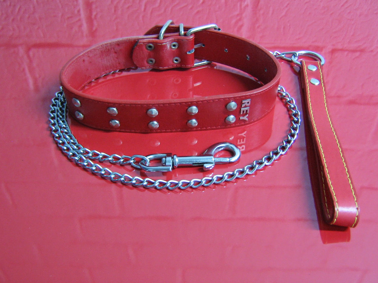 Dolor y Placer: COLLAR DE SUMISA