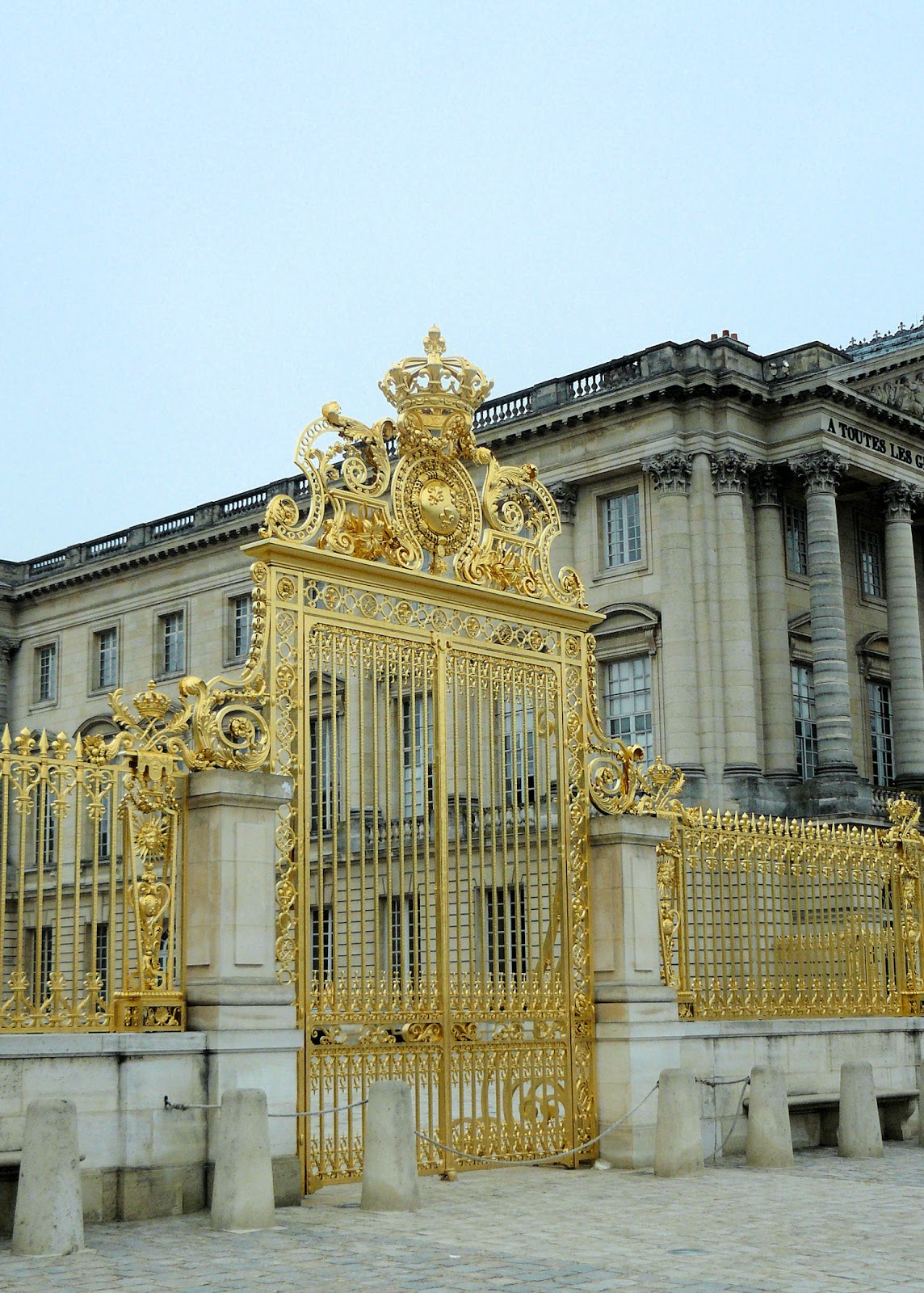 A Walk Thru Paris: The Palace of Versailles