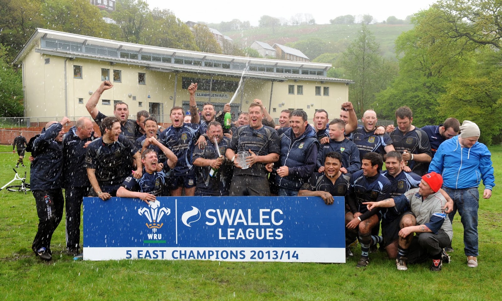 Llanhilleth Celebrate SWALEC Division Five East Title Win ~ All Wales ...
