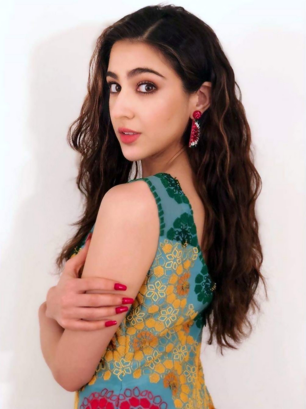 15 Most Beautiful Sara Ali Khan Photos, Images, Wallpapers | Sara Ali ...