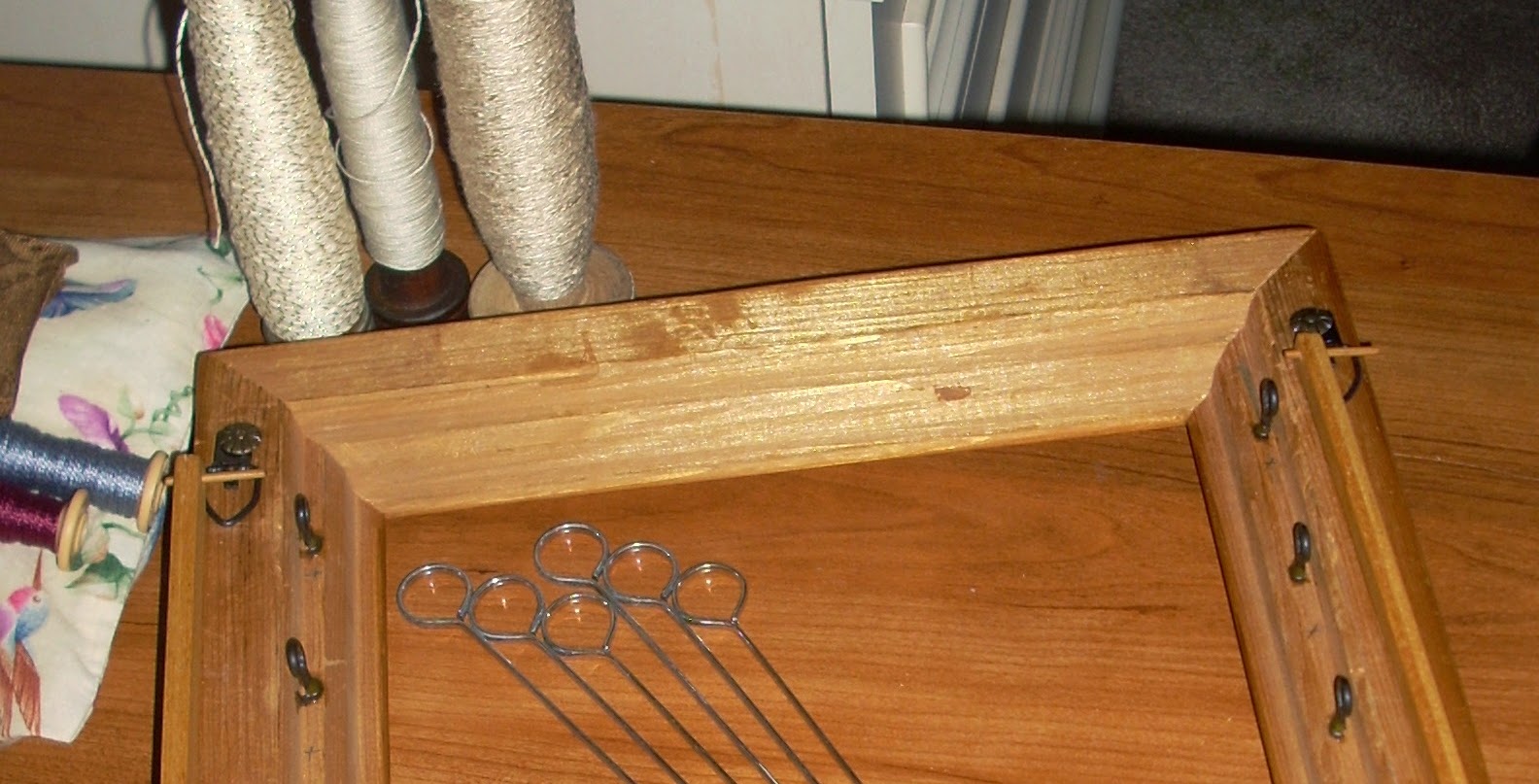 HeartSong Studio: HeartSong Studio's Weaving Spool Rack