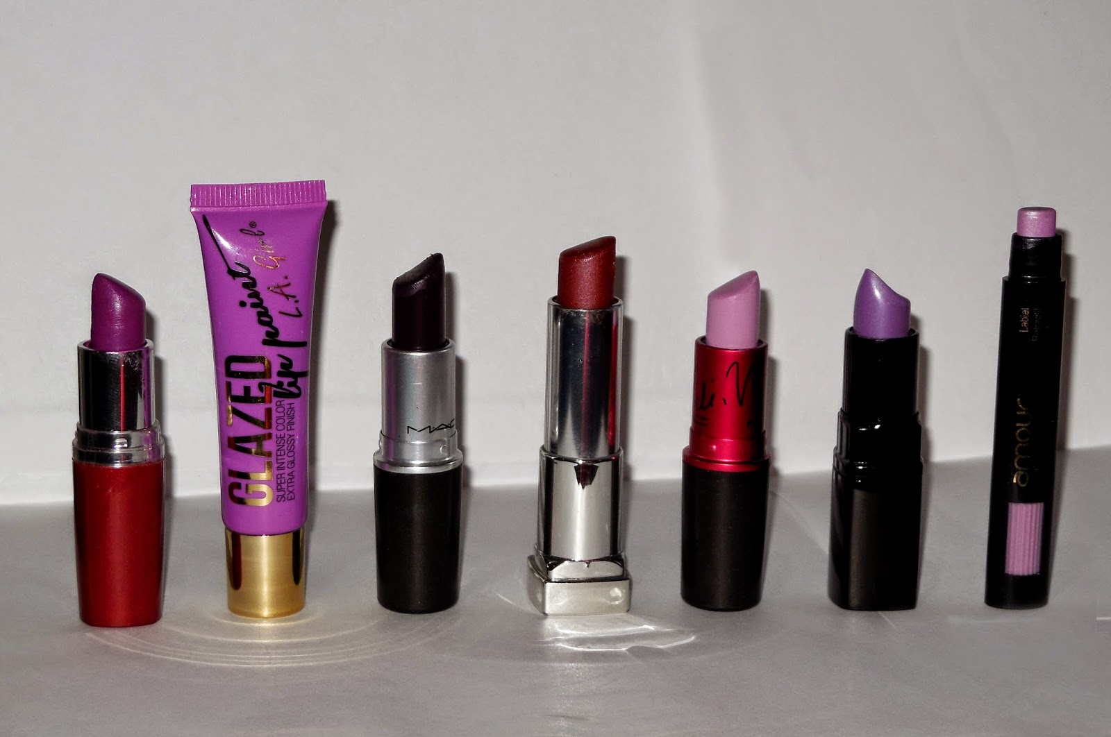 Les secrets d' Antoinette: Mis labiales morados