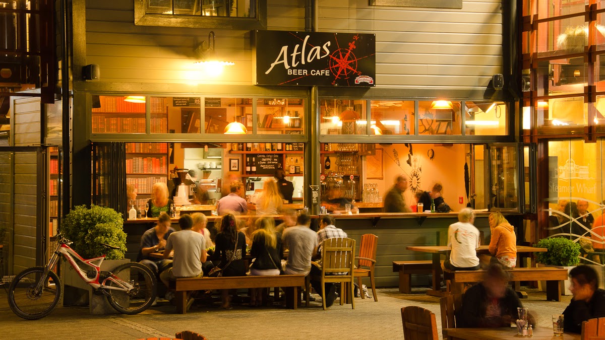 Atlas Beer Cafe: December 2013