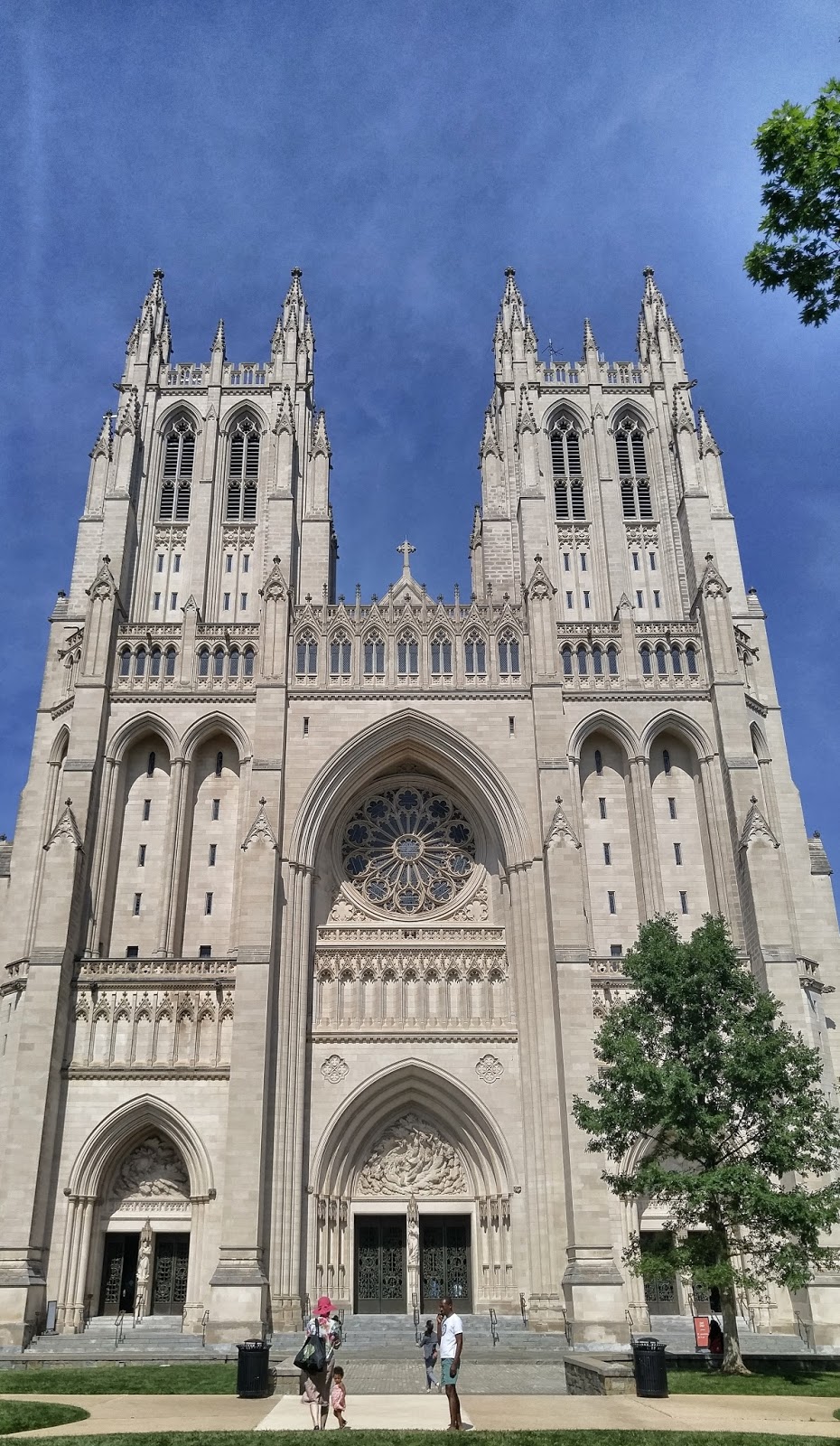Use My Camera: The Space Window at the National Cathedral