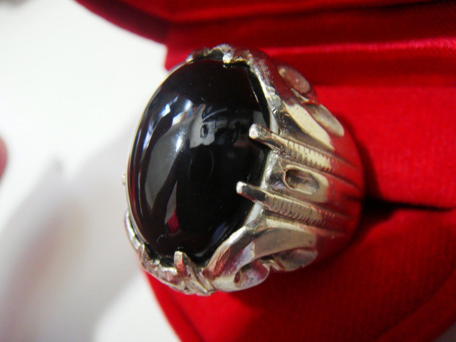 BARANG BARANG BERTUAH, MISTIK DAN ANTIK Ciri Ciri Batu Akik Black Oval ...