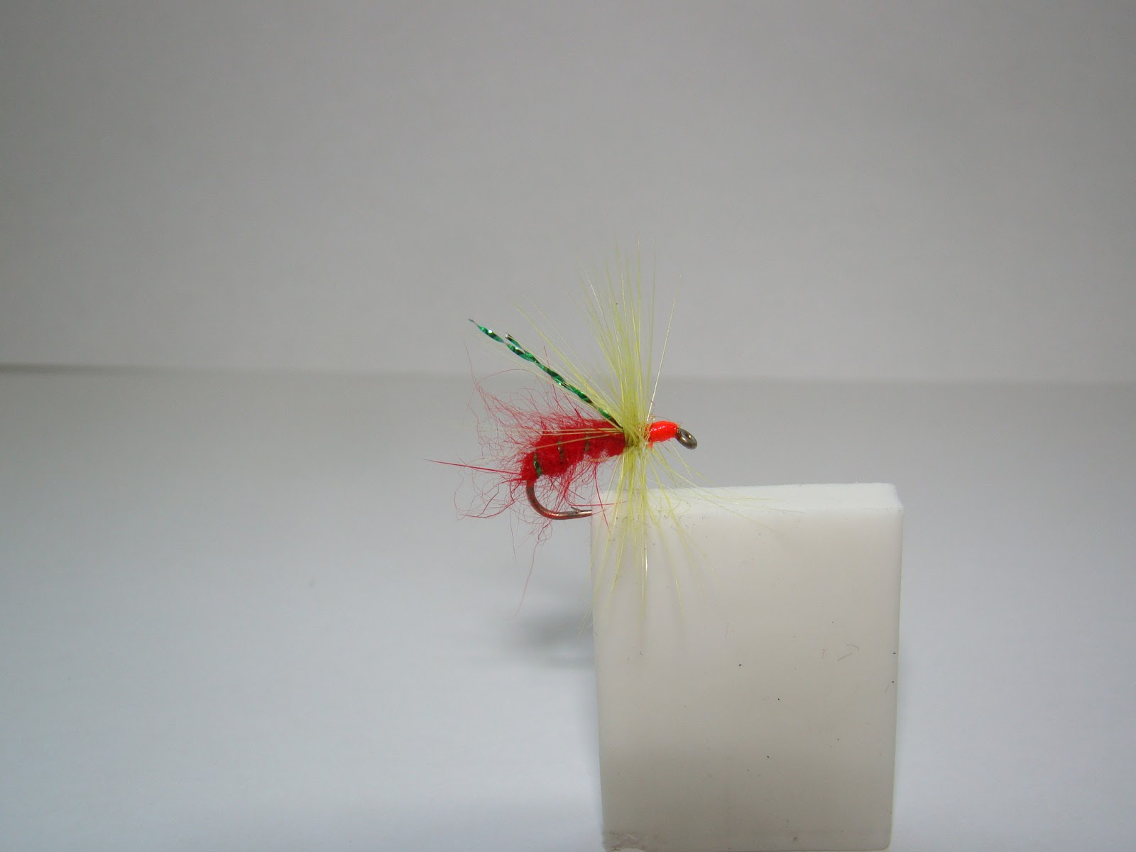 Pescuit cu musca artificiala: Streamere/Muste AVAT