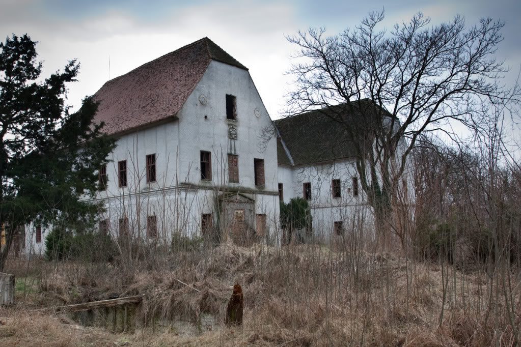 Ploaia de cuvinte: Castelul de la Banloc - cel mai frumos castel baroc ...