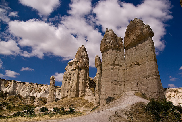 Love Valley – Seeing is Believing ~ Kuriositas