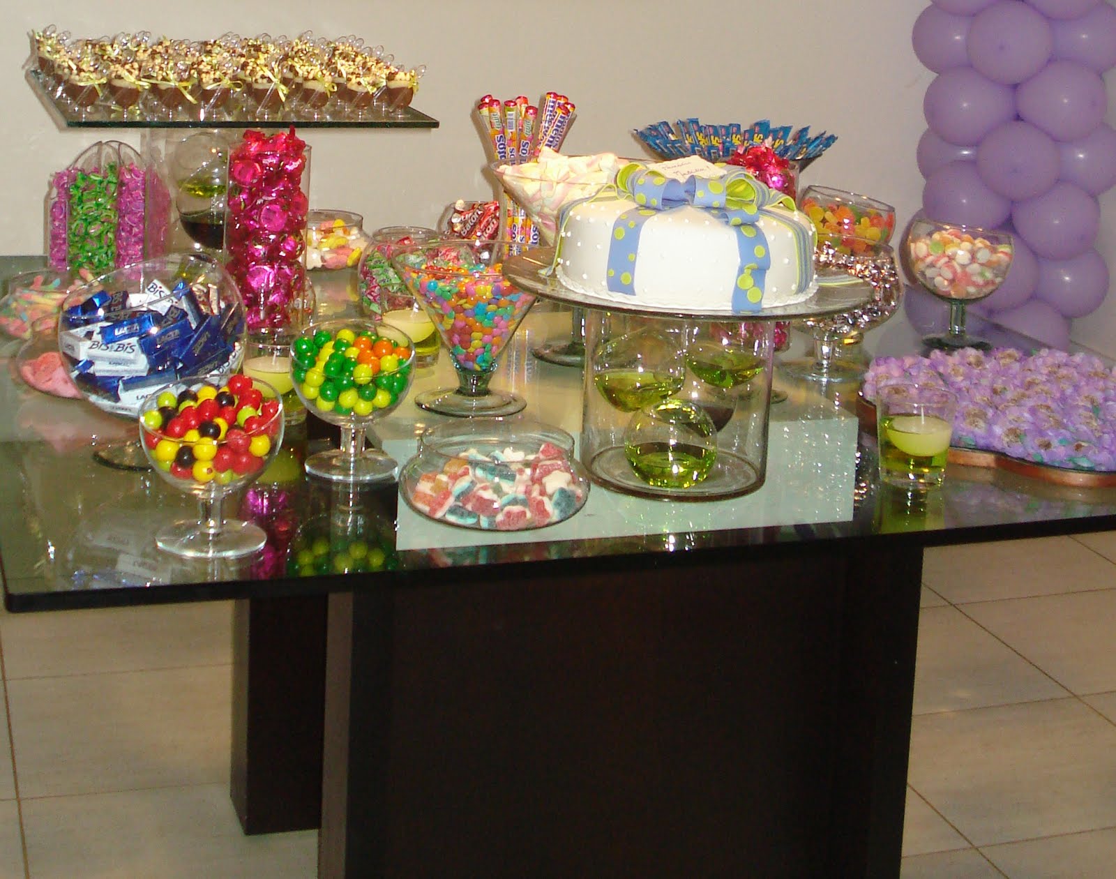 Festejar é tudo de bom!: Aniversário da Nat - 18 anos!